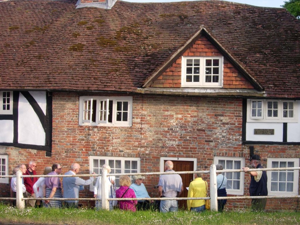 Guided Walks - Wickham History Society